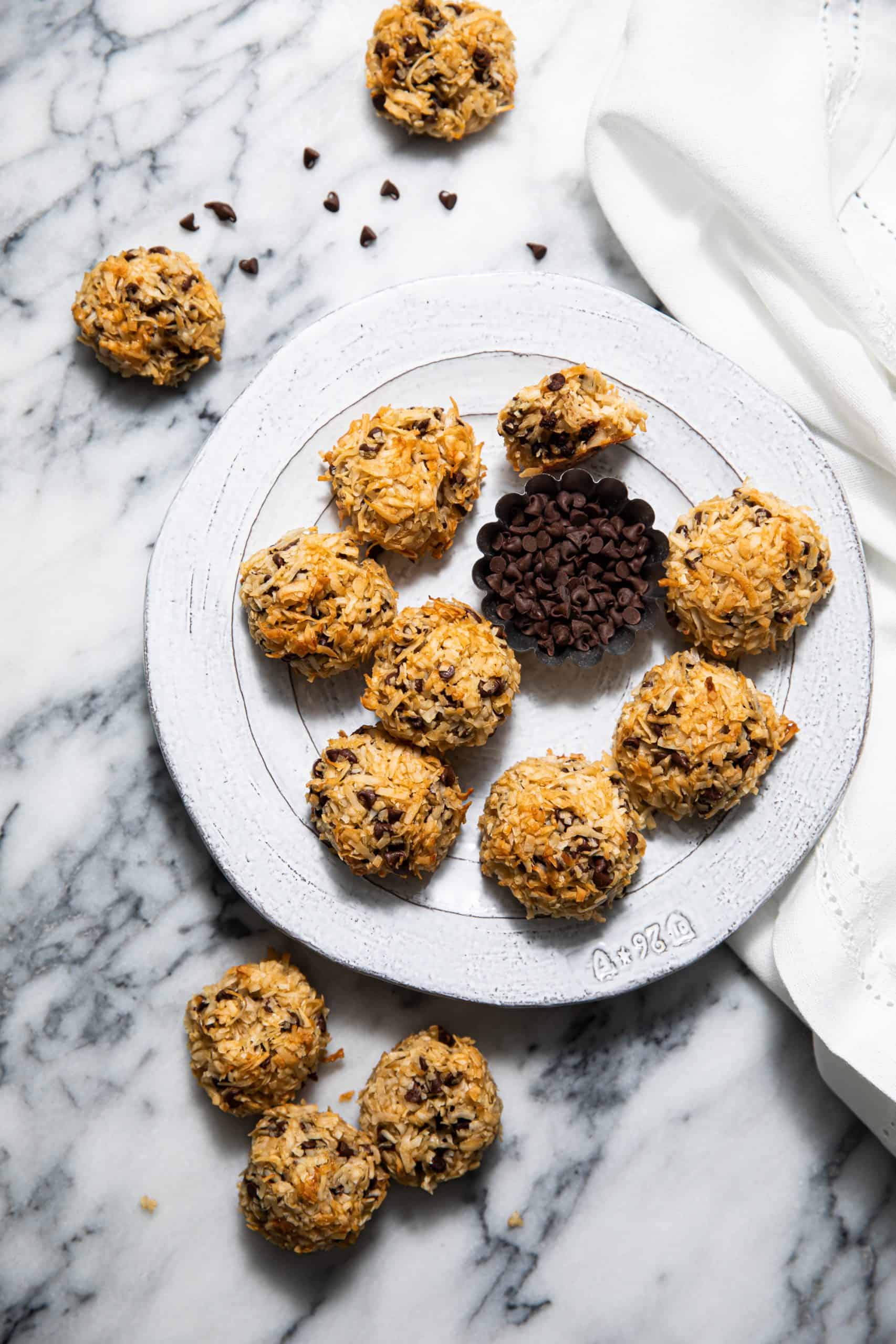 Chocolate Chip Coconut Macaroons | A Clean Bake